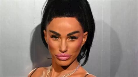 Katie Prices Mucky Mansion Has Its Price Slashed After Sale Of The
