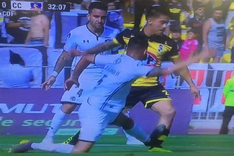 ¿era Roja La Brutal Patada De Insaurralde A Benítez La Tercera