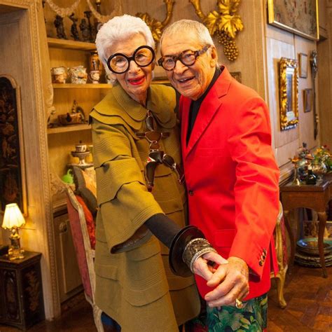 Meet Iris Apfel 101 Whos A Real Fashion Icon And Rocks Life With An