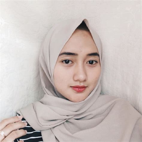 Dita Eka Putri Staff Gudang Pt Linkedin