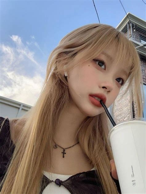 Pin De Victoria Fong En Hair Peinados Pelo Rubio Con Mechas Estilos