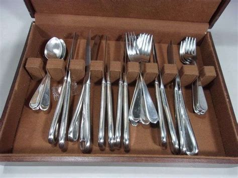 Wooden Silverware Case Oneida Silverware Bentley And Associates Llc