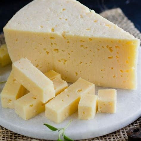 Пошехонский сыр рецепт приготовления в домашних условиях | Food, Cheese ...
