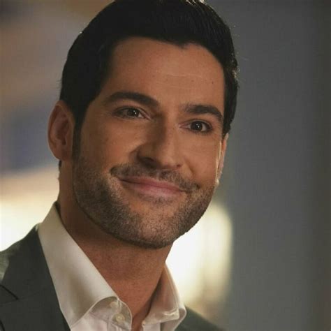 عمو پرایسملقب به امیر On Twitter هرکی امشب برنامه نیست منشن بزاره