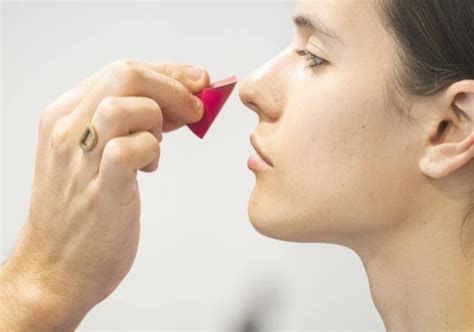 Sanidad Retira Varios Lotes De Un Maquillaje Por Contaminación Si Lo