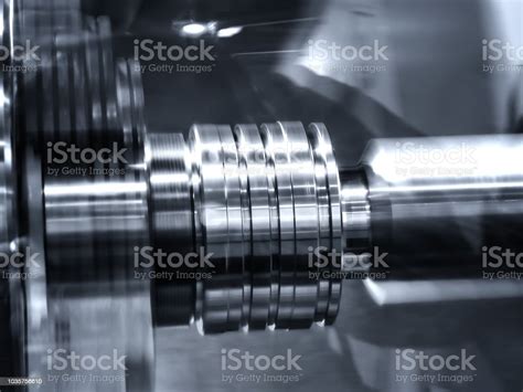 Cnc Lathe Machine Cutting Metal Screw Thread Part Hiprecision Cnc