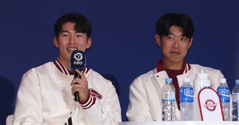 키움 최하위 후 떠난 이정후김혜성 난 가을야구 이끌고 Ml 가겠다