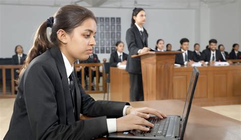 The Ultimate Guide To Choosing A 5 Year Law Course