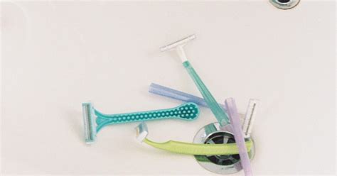 How To Prevent Razor Bumps On Your Bikini Line