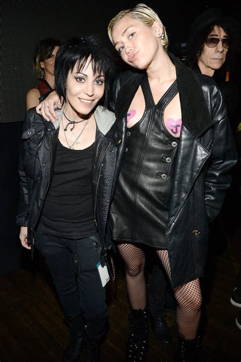 Miley Cyrus Shares Hairy Armpits Picture And Internet Reacts Glamour UK