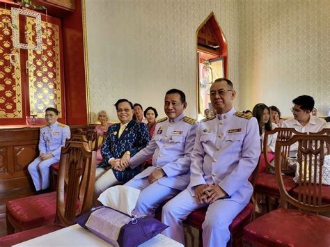 ในหลวงพระราชทาน ผ้าไตร น้ำสรง อายุวัฒนะมงคล 81 ปี สมเด็จพุฒาจารย์ ดร นิยม เวชกามาร่วมแสดง