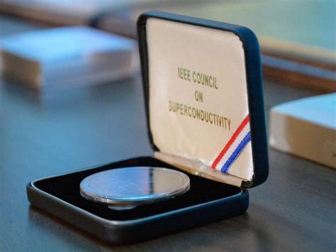 Ieee Senior Member Ieee Csc