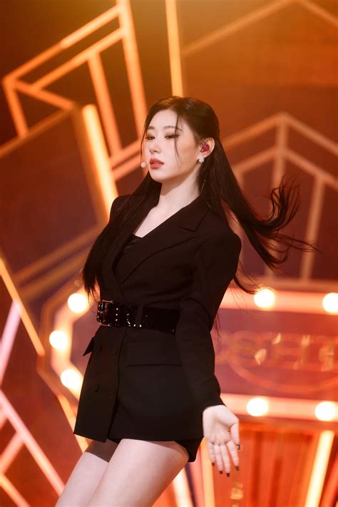 Chaeryeong Itzy R Kpopfap