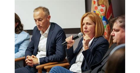 Йорданка Фандъкова България трябва да има 10 нови технологични училища