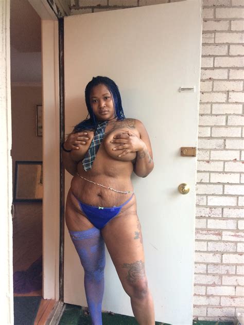 Black Exhibitionist 406 Shesfreaky