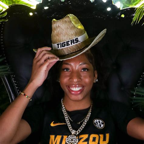 Nyah Wilson Shooting Guard Guard Nil Profile Opendorse