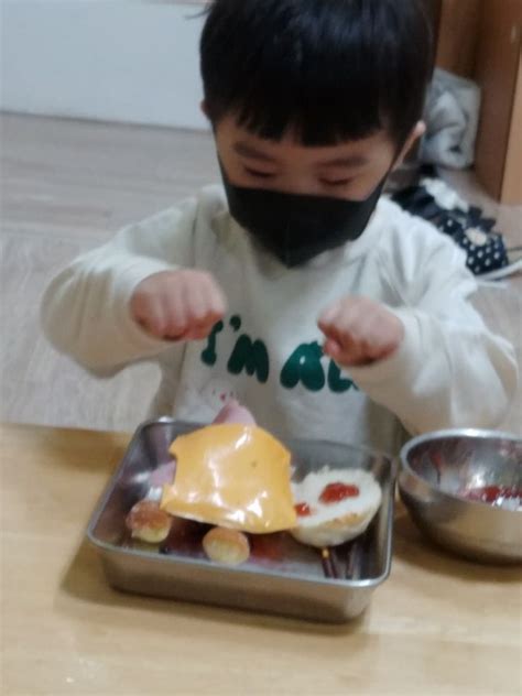 요리활동 개구리 햄버거 만들기 만1세 튜브1 2반 푸른숲어린이집 Kbs 유아교육회 지정원