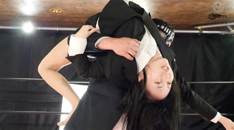 富樫部長と女性社員の男女プロレスしごき アダルト動画 Duga