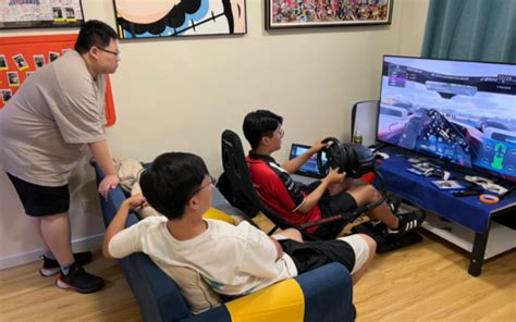 新店决定用动森配色啦，在电视上做一个switch手柄需要多少钱？ 某天的游戏小屋 某天的游戏小屋 哔哩哔哩视频