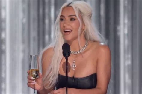 Netflix Edits Out Kim Kardashian Getting Booed At Tom Bradys Live