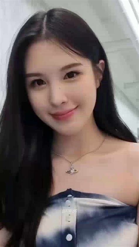 Weeekly Community Posts 잘자 언니🖤
