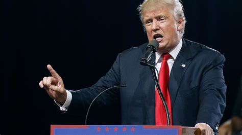 Trumps Policies Would Cause Lengthy Recession Moodys