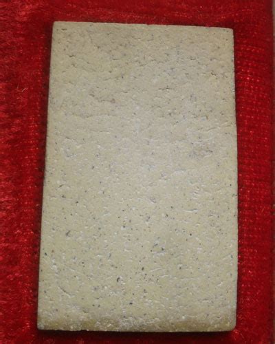 สมเด็จผงวิเศษราชวรมันต์ หลวงพ่ออรุณ สำนักสงฆ์หนองไม้ตาย อ วาริน จ อุบลฯ