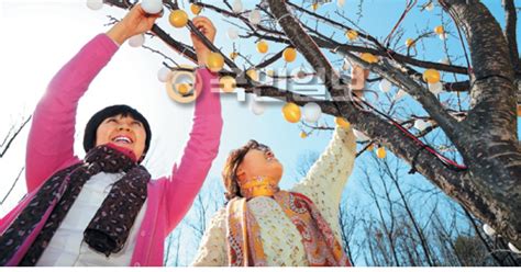 크리스천 여성과 부활의 삶 하나님 존재 증명한 성경 속 여성들