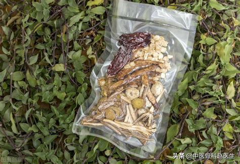 一个柴胡桂枝汤的加减方可以用于调理四肢麻木,请体会气血问题患者 一个柴胡桂枝汤的加减方可以用于调理四肢麻木,请体会气血问题患者