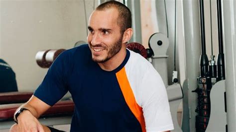 Surfista Brasileiro Morre Praticando Kitesurfe Em Praia De Portugal