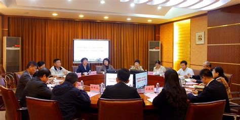校党委副书记、副校长朱晓青一行莅临高职学院作专题工作调研