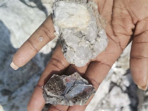 Chinese Dominance In Zimbabwe S Lithium Mines Potential Risks