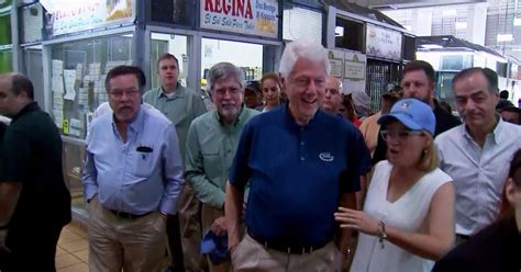 Bill Clinton Visits Puerto Rico