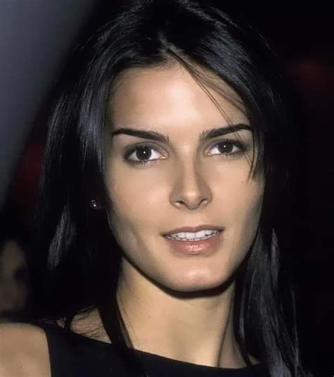 Angie Harmon Rtrueratecelebrities