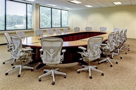 Determining Table Size And Seating Capacity Paul Downs Cabinetmakers