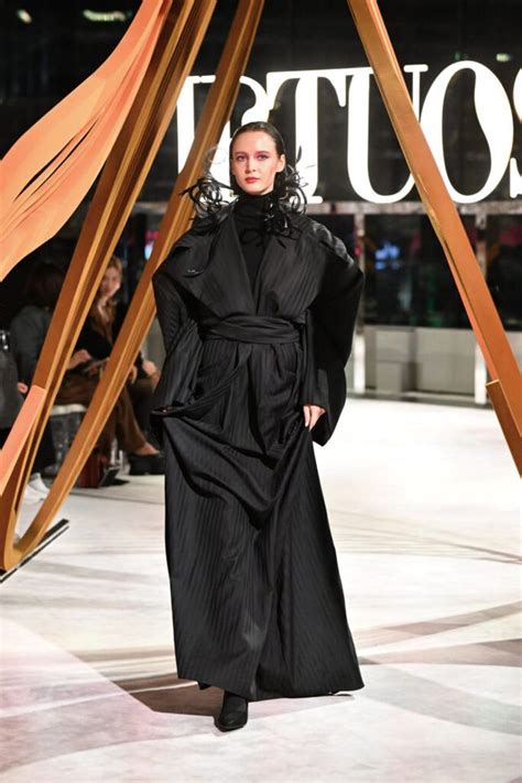 포용의 힘 홍콩 패션의 가능성 마리끌레르