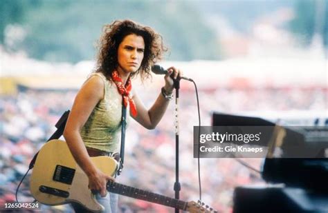 187 Wendy Melvoin And Lisa Photos And High Res Pictures Getty Images