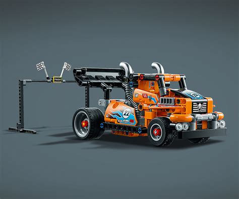 LEGO® Technic 42104 - Състезателен камион | КОМСЕД