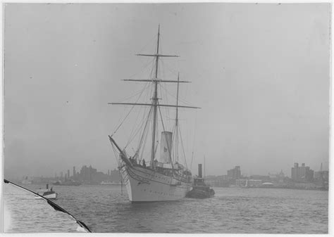 NH 46441 USS MAYFLOWER PY 1
