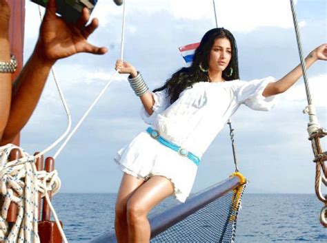 Actress Shruti Hassan Exposing Milky Thighs Actressmail