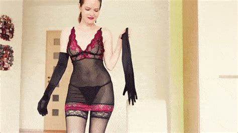 B Gloves Make You A Cuckold Beautiful Lady Suzanne Clips4sale