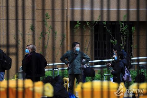 康复出舱！闵行“慧馨”方舱医院354名康复人员今日集中出院