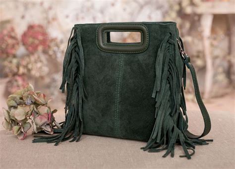 Дамска чанта от естествен велур със закачливи ресни Sac Sac Cuir