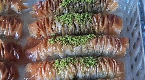 Tarifler Hazır Baklava Yufkasından Burma Tatlı