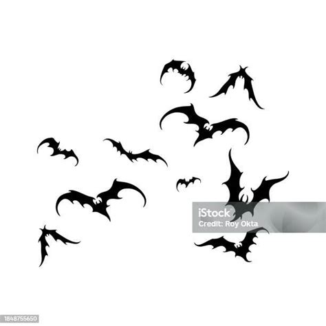 박쥐 뱀파이어 벡터입니다 흰색 배경에 날고 있는 무서운 유령 박쥐 실루엣 10월에 대한 스톡 벡터 아트 및 기타 이미지 10