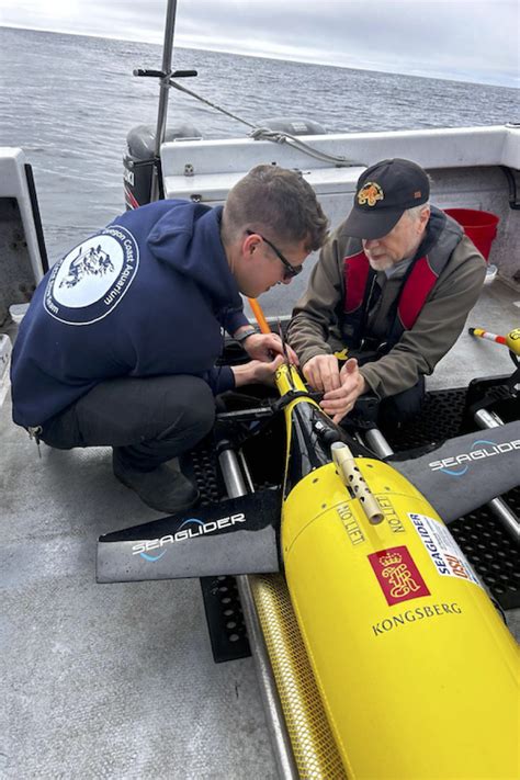 Noaa Fisheries Pam Equipped Glider Research Pam Uxs