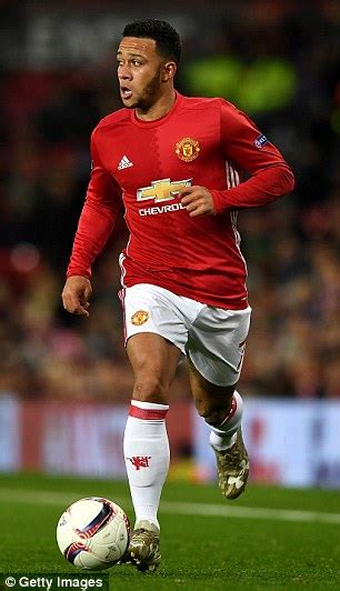 Manchester United Misfit Memphis Depay Snapped Smoking Shisha Pipe