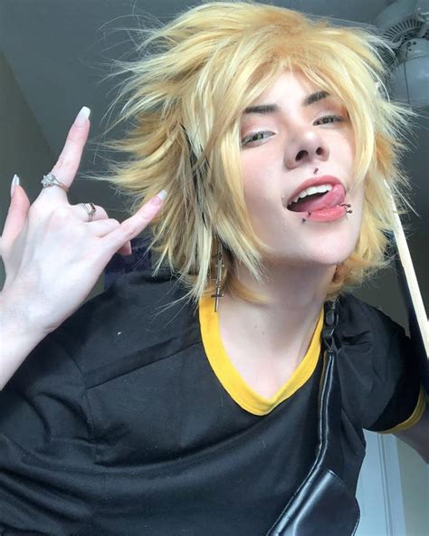Cosplay Kaminari Denki 💛🖤 Amazing Cosplay Mha Cosplay Cute Cosplay