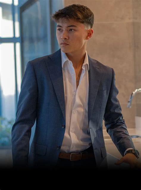 Logan Duong Mindset Master Entrepreneur And Podcast Host