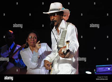 Philadelphia Pennsylvania Usa 27th Aug 2015 Legendary Bass
